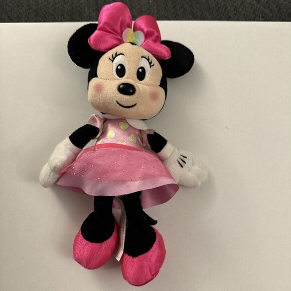 Toys | Disney Junior Minnie Mouse 1 Hearts Minnie Mouse Beanbag Plush ...